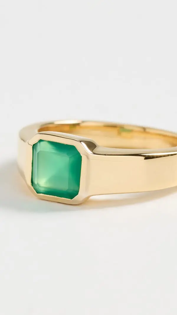 Shashi Pinky Signet Ring