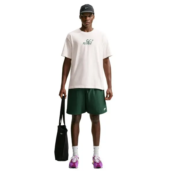 Nike T-shirt