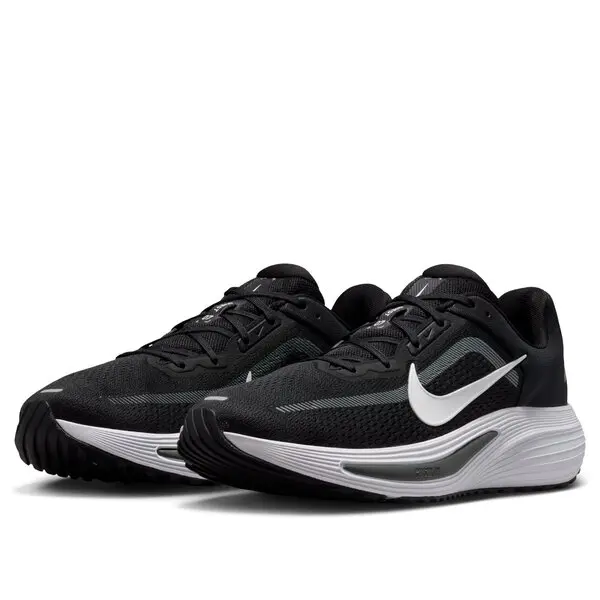 Nike Quest Athletic Sneakers