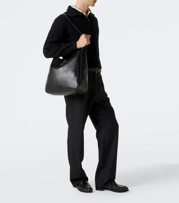 Saint Laurent Le 5 � 7 Maxi Leather Shoulder Bag