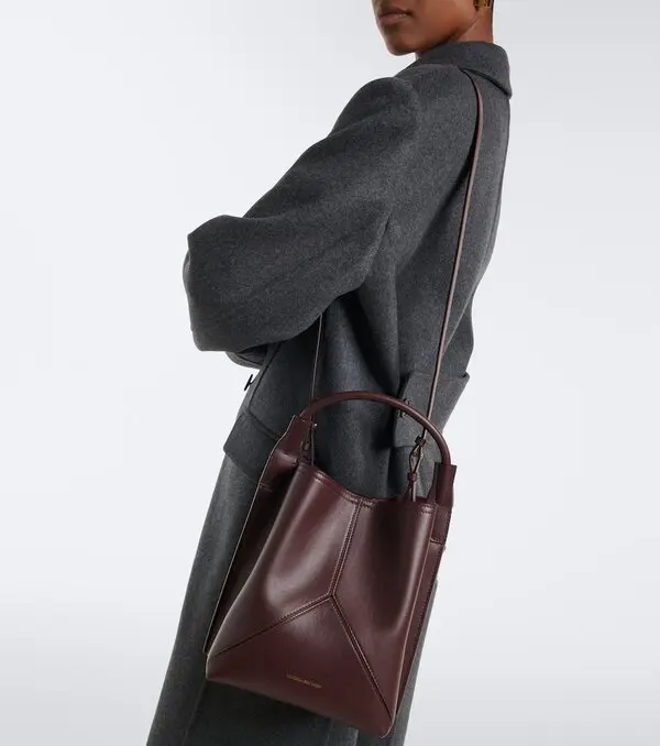 Victoria Beckham Leather Bucket Bag - Burgundy