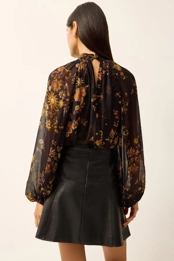 MARIE OLIVER Scottie Top