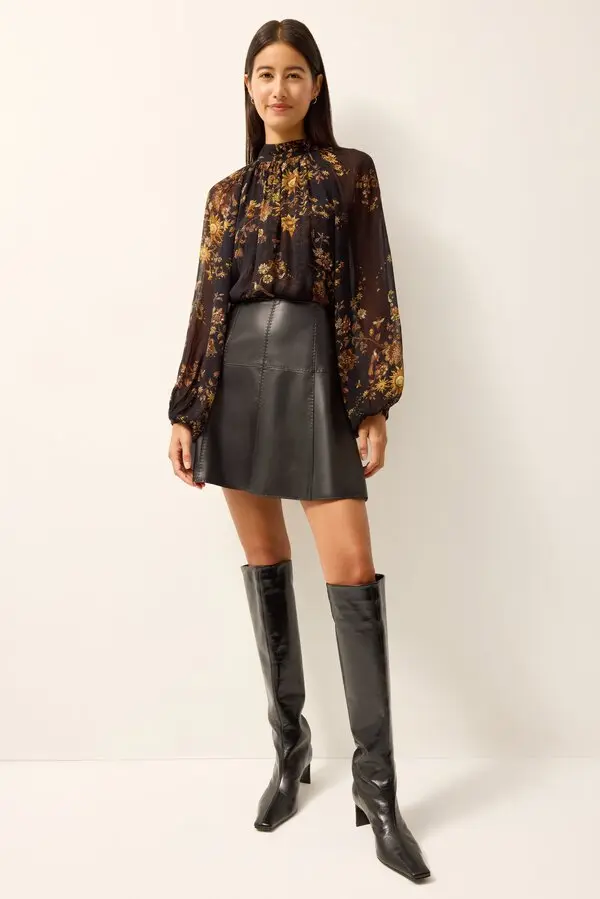 MARIE OLIVER Scottie Top