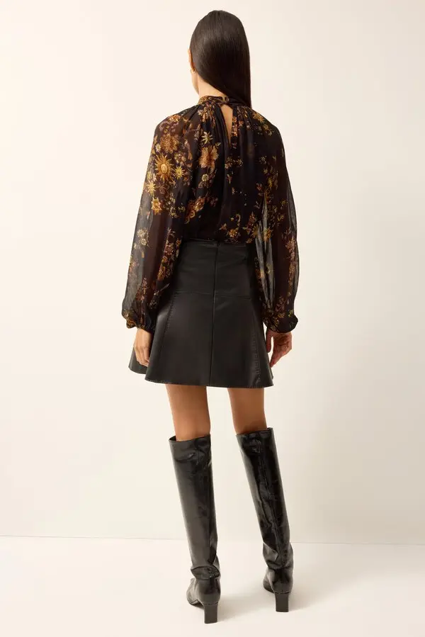 MARIE OLIVER Scottie Top