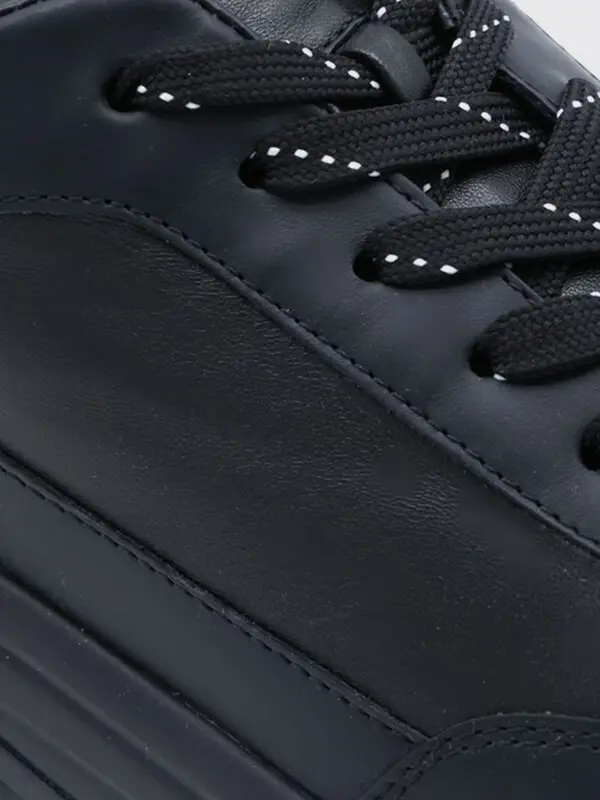 Hogan Smooth Calfskin Leather Lace Up Sneakers With H Logo - Black