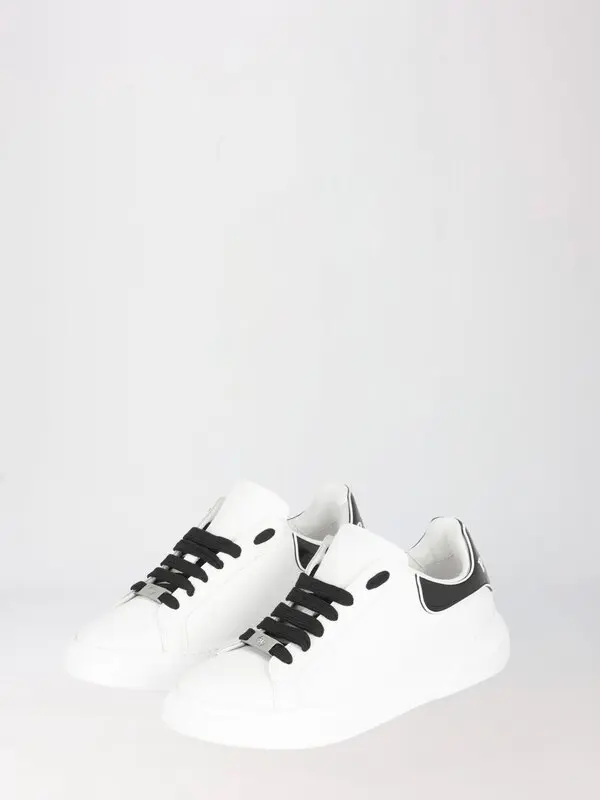Philipp Plein Low-top Trainers In Bicolour Leather With A Chunky Sole And Logo - White