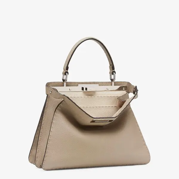 Fendi Peekaboo Iseeu Medium