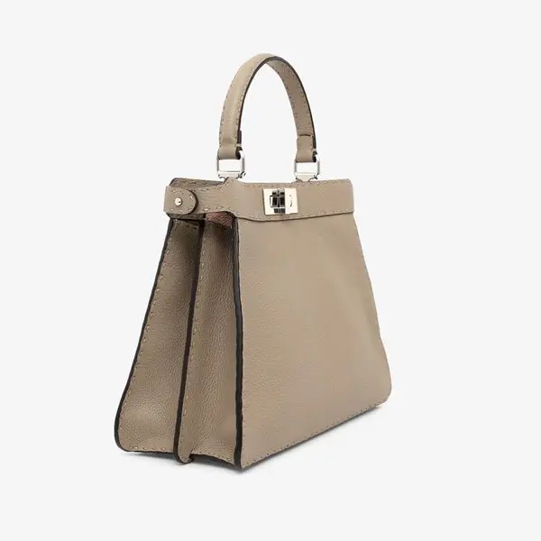 Fendi Peekaboo Iseeu Medium