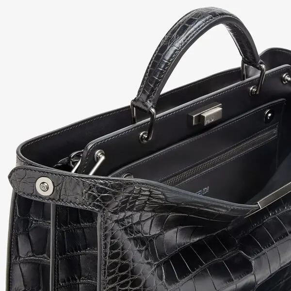 Fendi Peekaboo Iseeu Medium