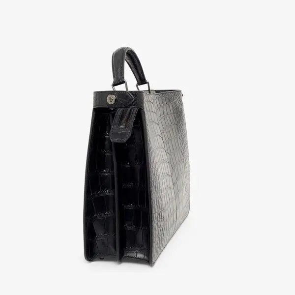 Fendi Peekaboo Iseeu Medium