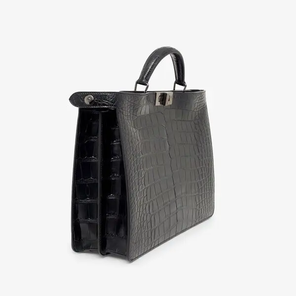 Fendi Peekaboo Iseeu Medium