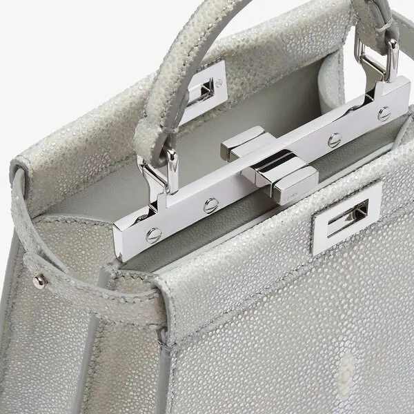 Fendi Peekaboo Iseeu Petite