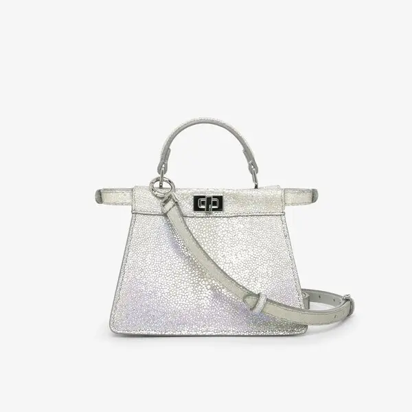 Fendi Peekaboo Iseeu Petite