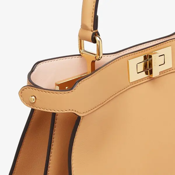 Fendi Peekaboo Iseeu Medium Bag - Beige