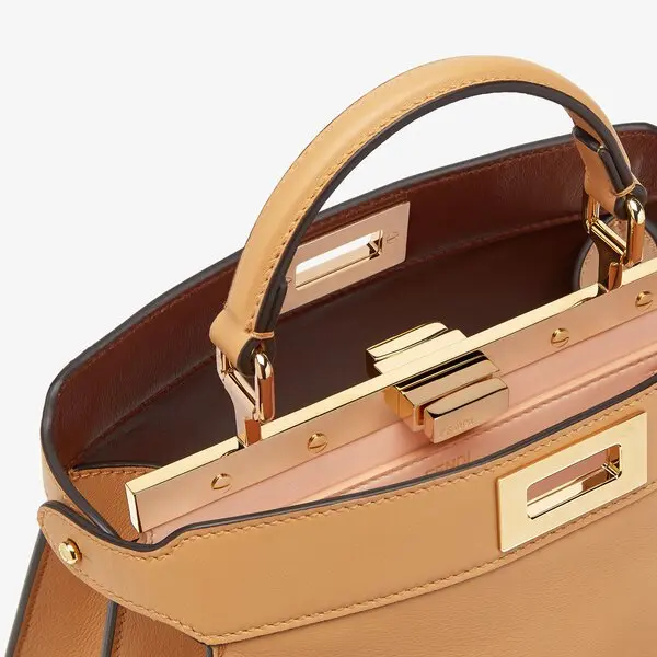 Fendi Peekaboo Iseeu Small Bag - Beige