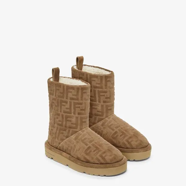 Fendi Chamois Ff Motif Boots - Brown