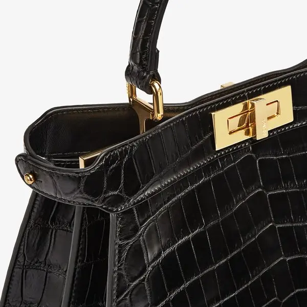 Fendi Peekaboo Iseeu Medium