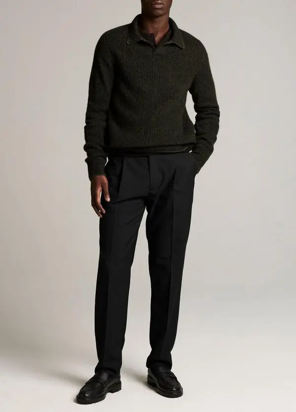 Vince Owen Athletic Twill Pleated Trouser - Black