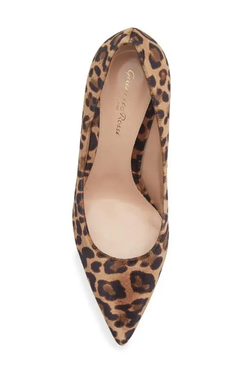 GIANVITO ROSSI Velvet Pump