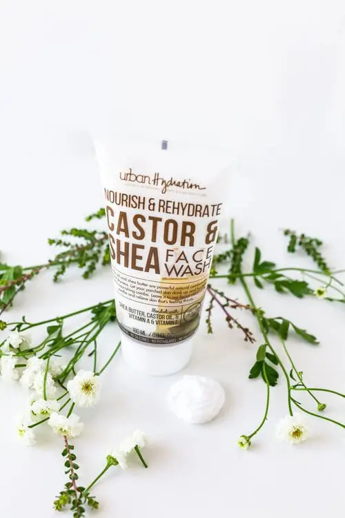 URBAN HYDRATION Castor And Shea Face Wash