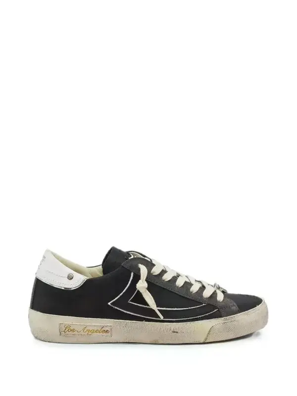 HTC LOS ANGELES Vipers Stud-embellished Sneakers - Black