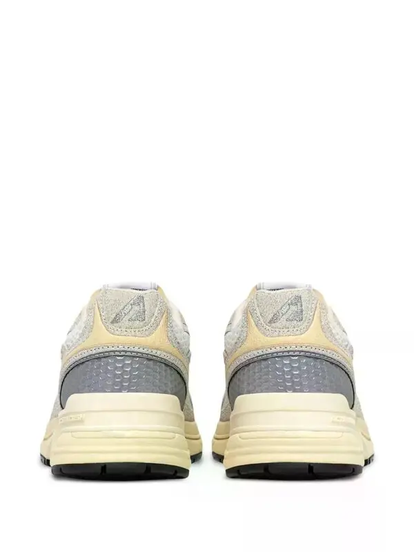 AUTRY Hyperway Suede Sneakers - Neutrals