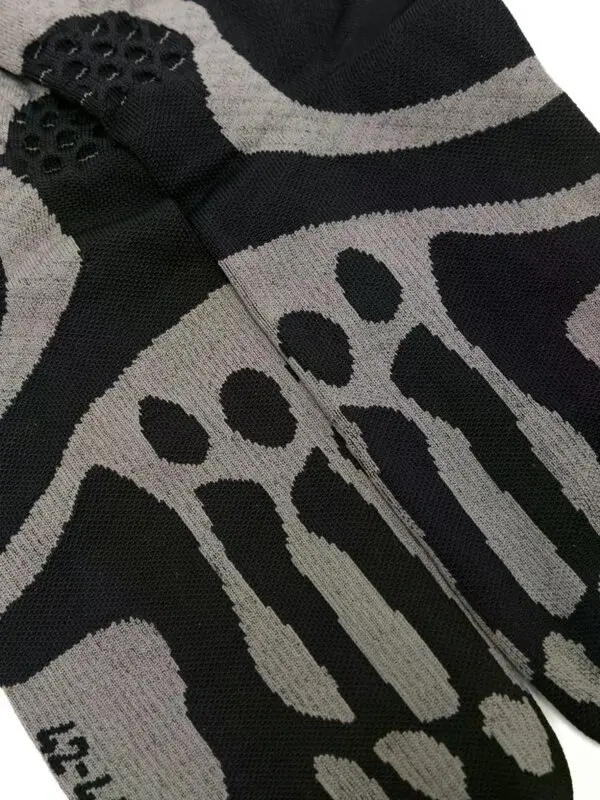 ROA Patterned Socks