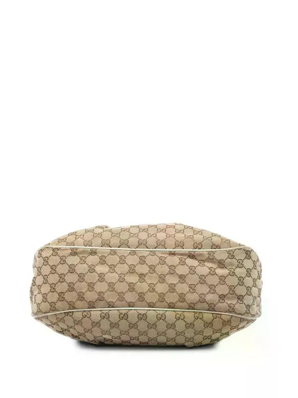 Gucci 2016-2026 Gg Canvas Sukey Shoulder Bag - White