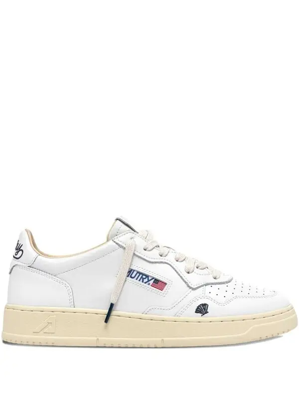AUTRY Medaglia Low-top Leather Sneakers - White