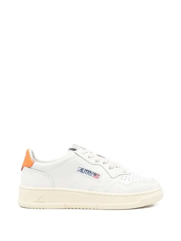AUTRY Sneaker With Perforated Logo Detail
