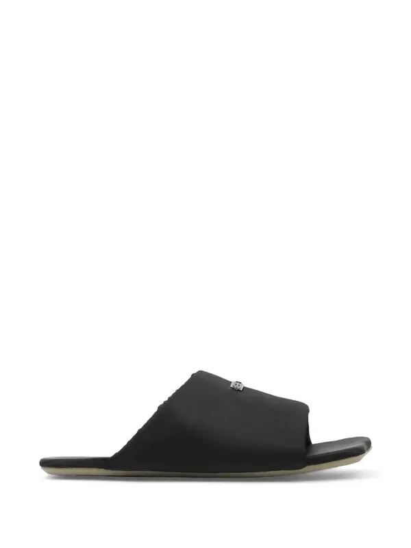 MAISON MARGIELA Sandals With Logo Plaque - Black