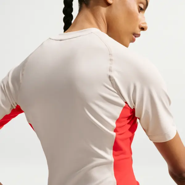 Nike Wildsee" Short-sleeve Base Layer Top