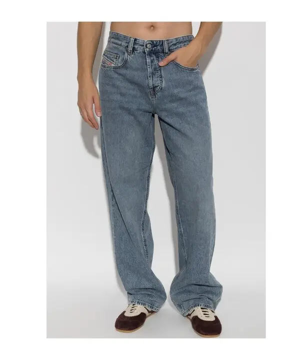 DIESEL® 2001 D-macro Jeans