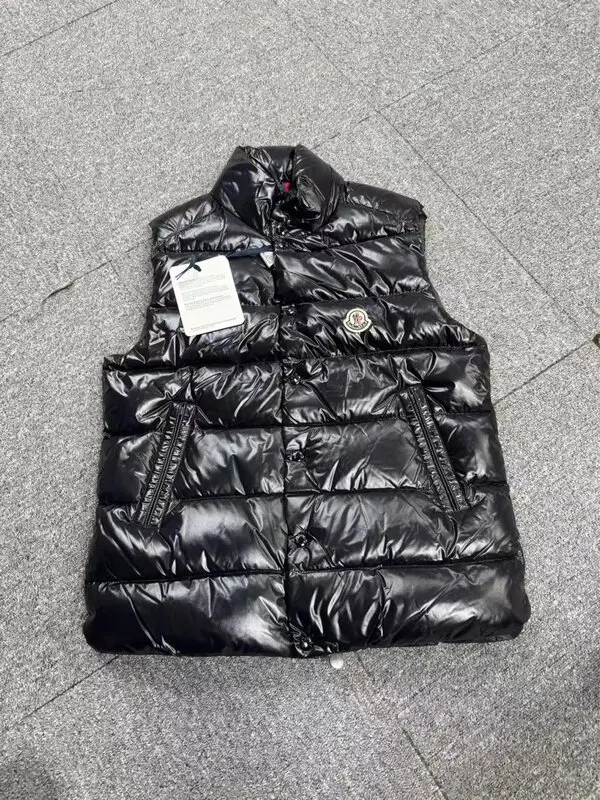 Moncler Tibb Logo Patch Zip-up Padded Gilet - Black