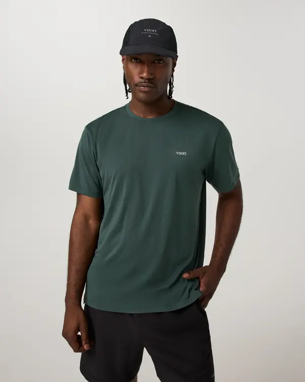 Vuori Short Sleeve Strato Breathe Performance Tee - Hemlock