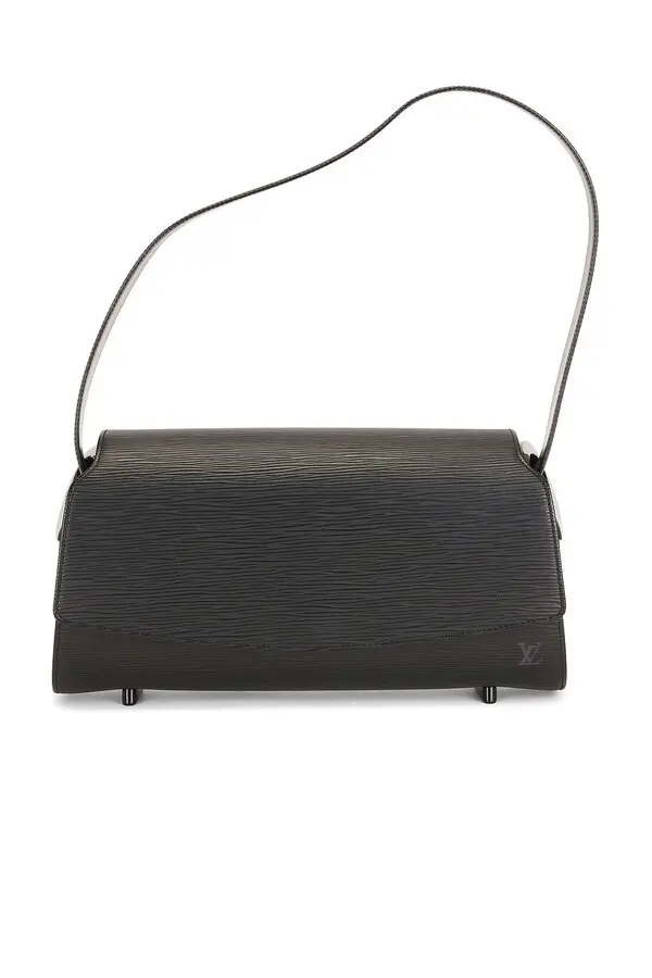 LOUIS VUITTON Epi Nocturne Pm Shoulder Bag - Black