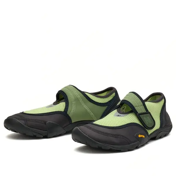 NEW BALANCE X Tokyo Design Studio Mt2 Sneaker