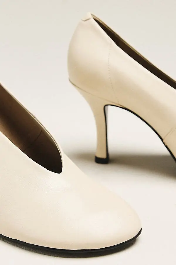 Maeve Easy Leather Pumps