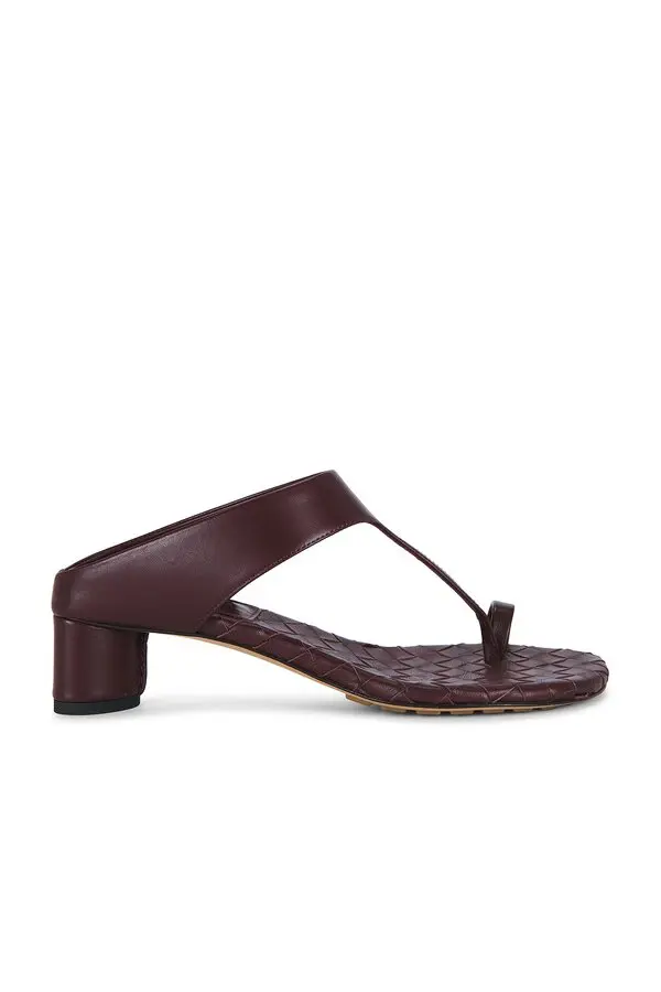 Bottega Veneta Livia Kitten Heel Thong Sandal In Burgundy - Deep Mahogany