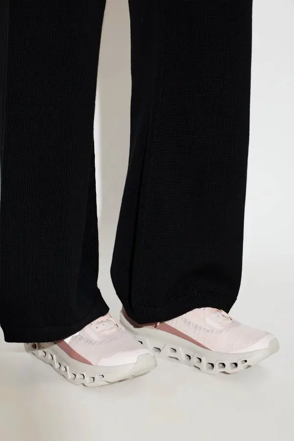 On Cloudmonster Void’ Sports Shoes