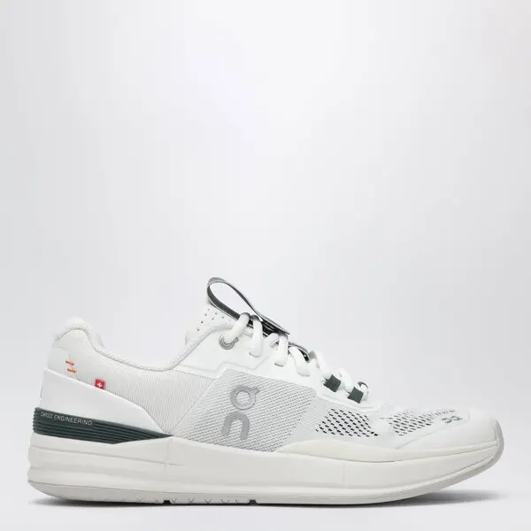 On The Roger Pro Tennis Shoes In Mesh, /evergreen - White