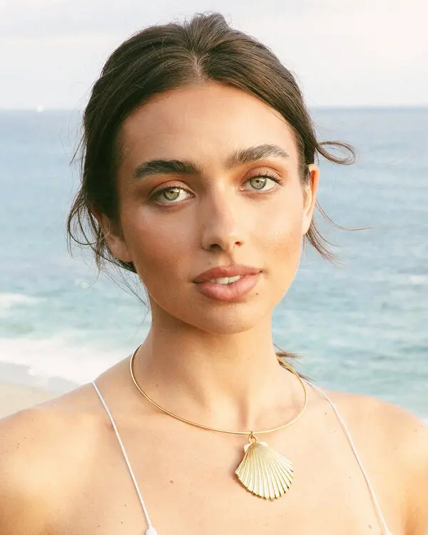 CLUB COASTAL Shelly Choker Necklace