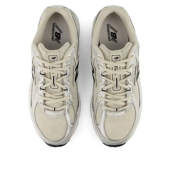 NEW BALANCE 740