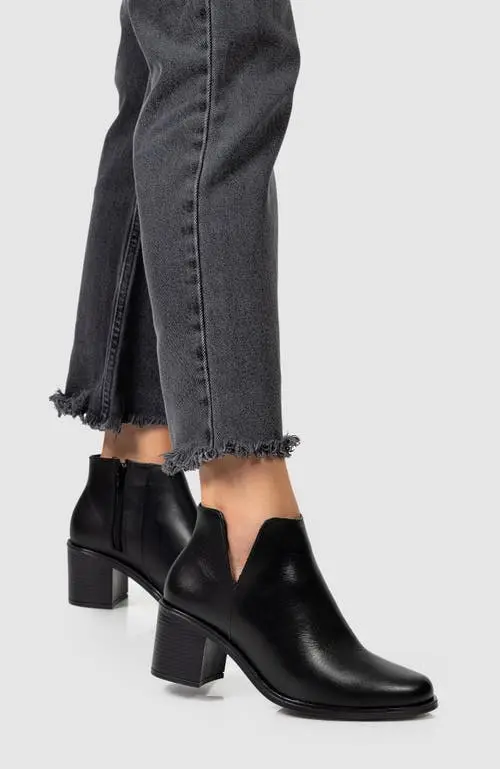 MANELA Alessa Block Heel Side Up Bootie