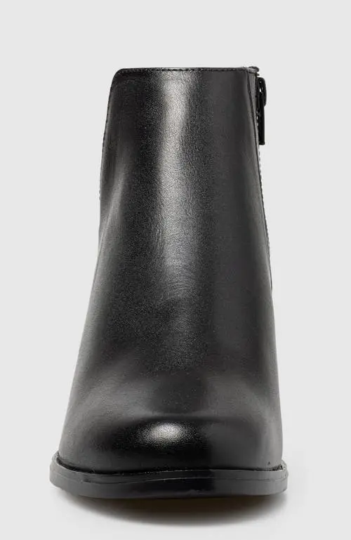 MANELA Alessa Block Heel Side Up Bootie