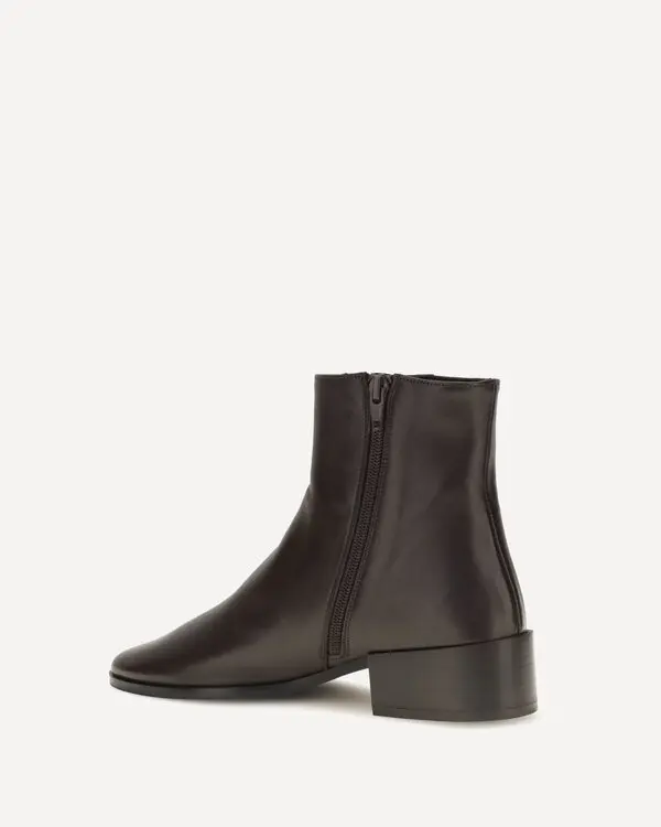 Dear Frances Riv02-river Boot