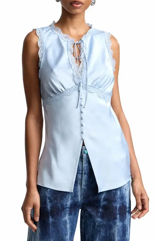 Avec Les Filles Lace Trim Keyhole Shell - Pale Blue