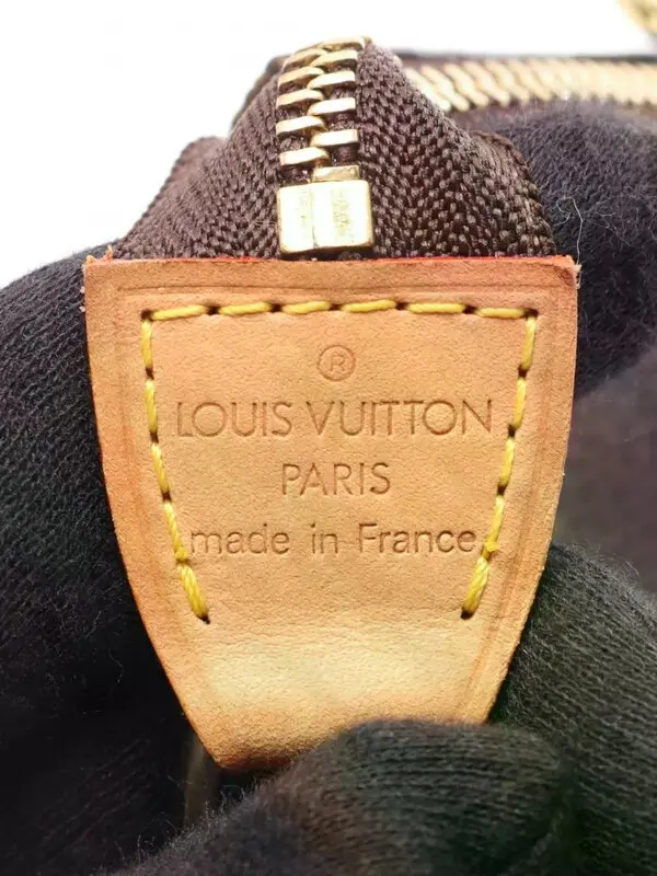 LOUIS VUITTON 2001 Monogram Pochette Accessoires Shoulder Bag