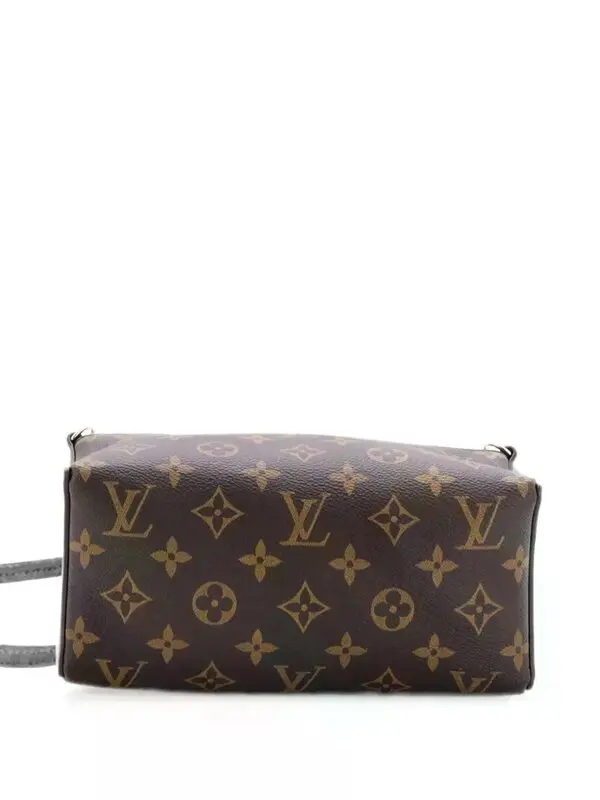 LOUIS VUITTON Bloom Pouch Monogram Canvas Shoulder Bag