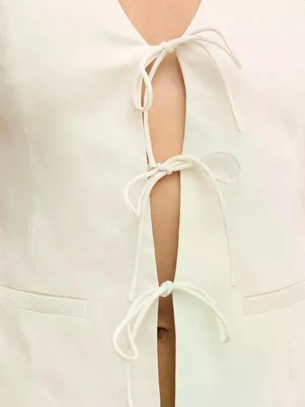 Sisley Tie-fastening V-neck Sleeveless Top